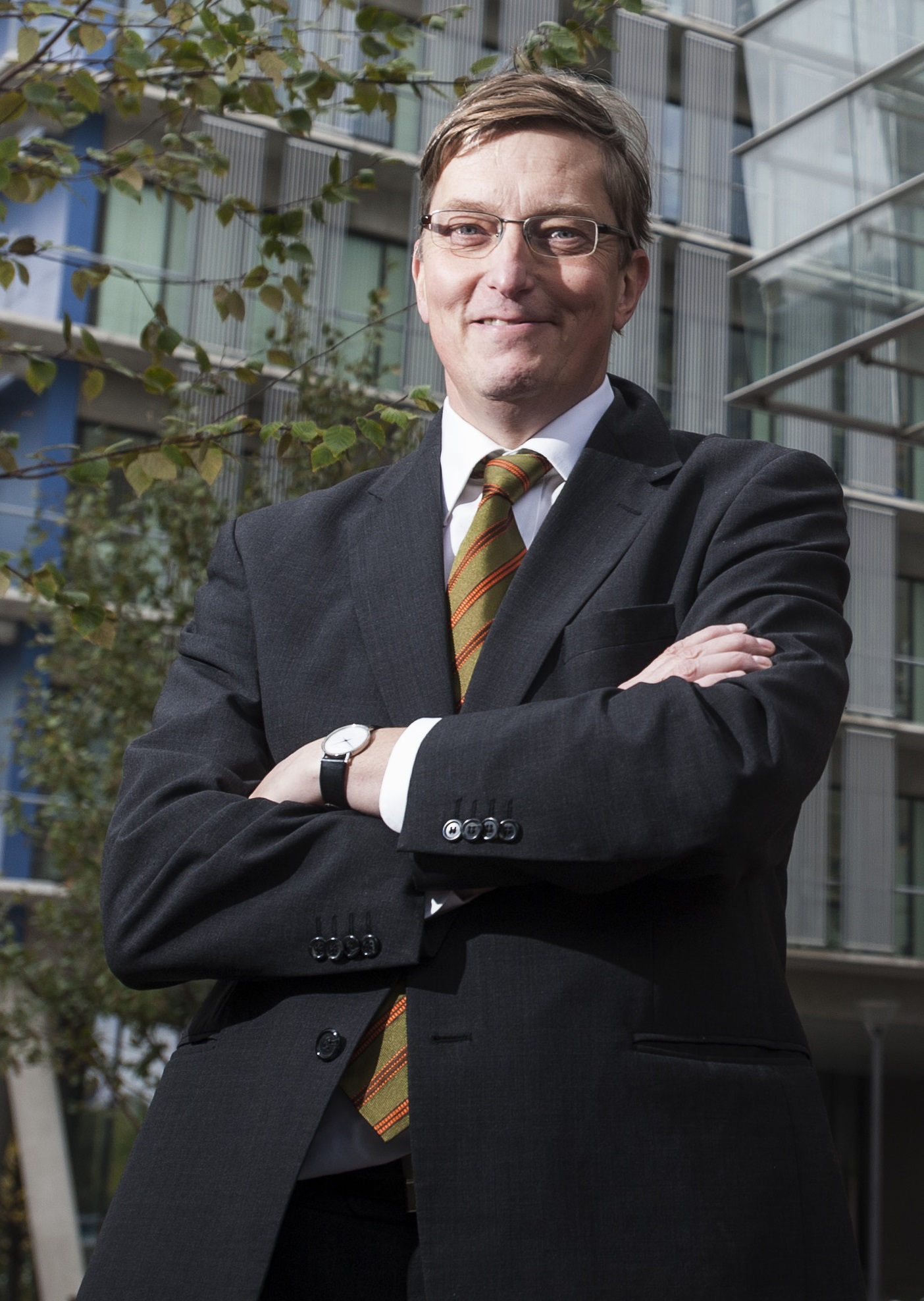 Even bellen met Pancras Hogendoorn over de kunstveiling van het LUMC ...